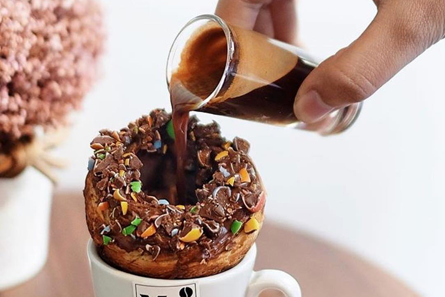 7 Kreasi Kopi Unik Buat yang Suka Bergaya Nyentrik