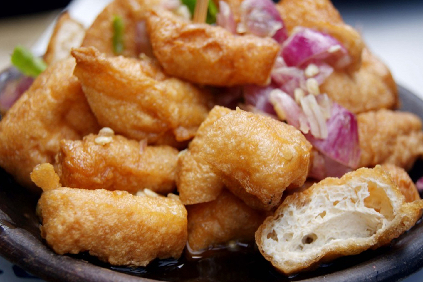 5 Tahu Gejrot di Jakarta yang Pedasnya Nempel di Lidah