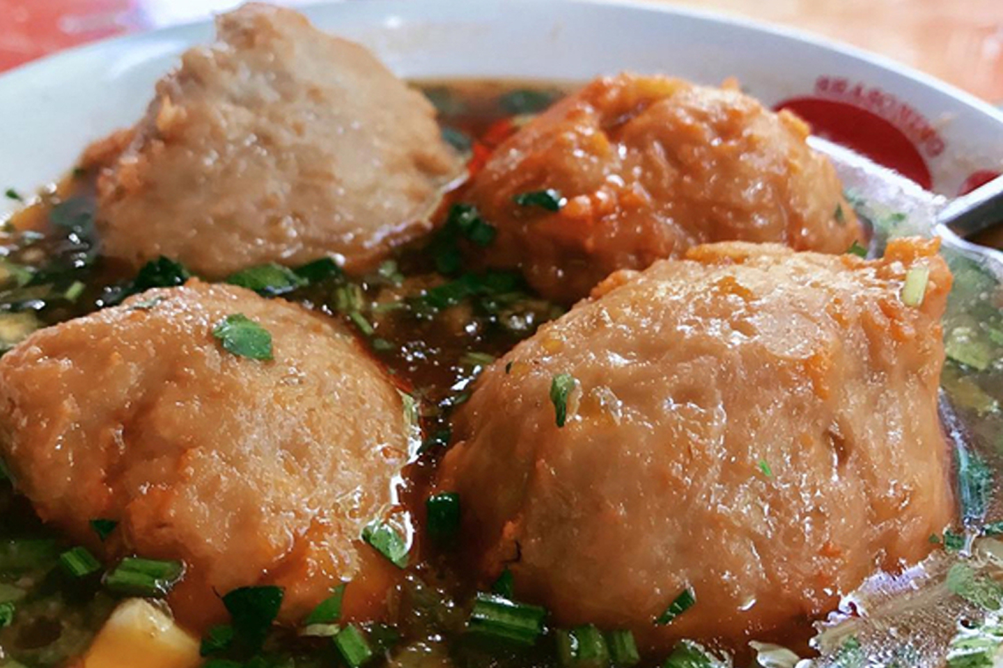 5 Warung Makan Favorit untuk Makan Siang Kantor