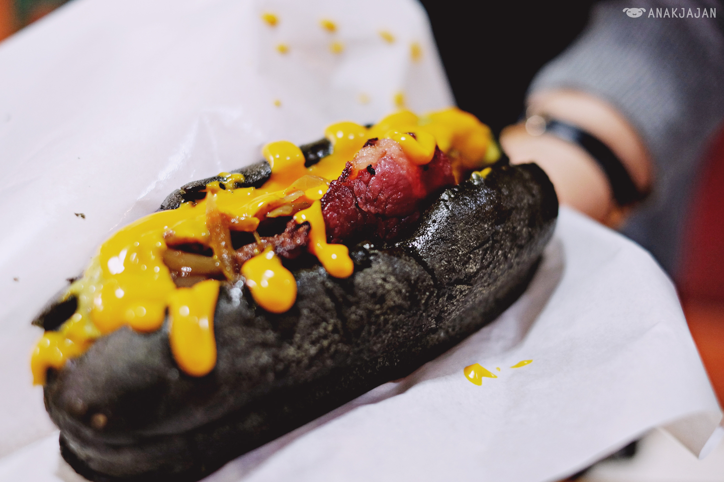 8 Makanan Hitam Paling TRENDING Di Tahun 2015!