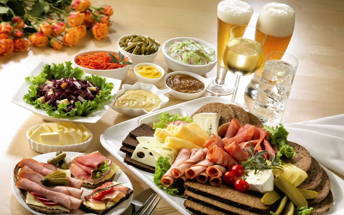 7 Alcoholic Drink and Food Pairings for Your Wednesday Treat
