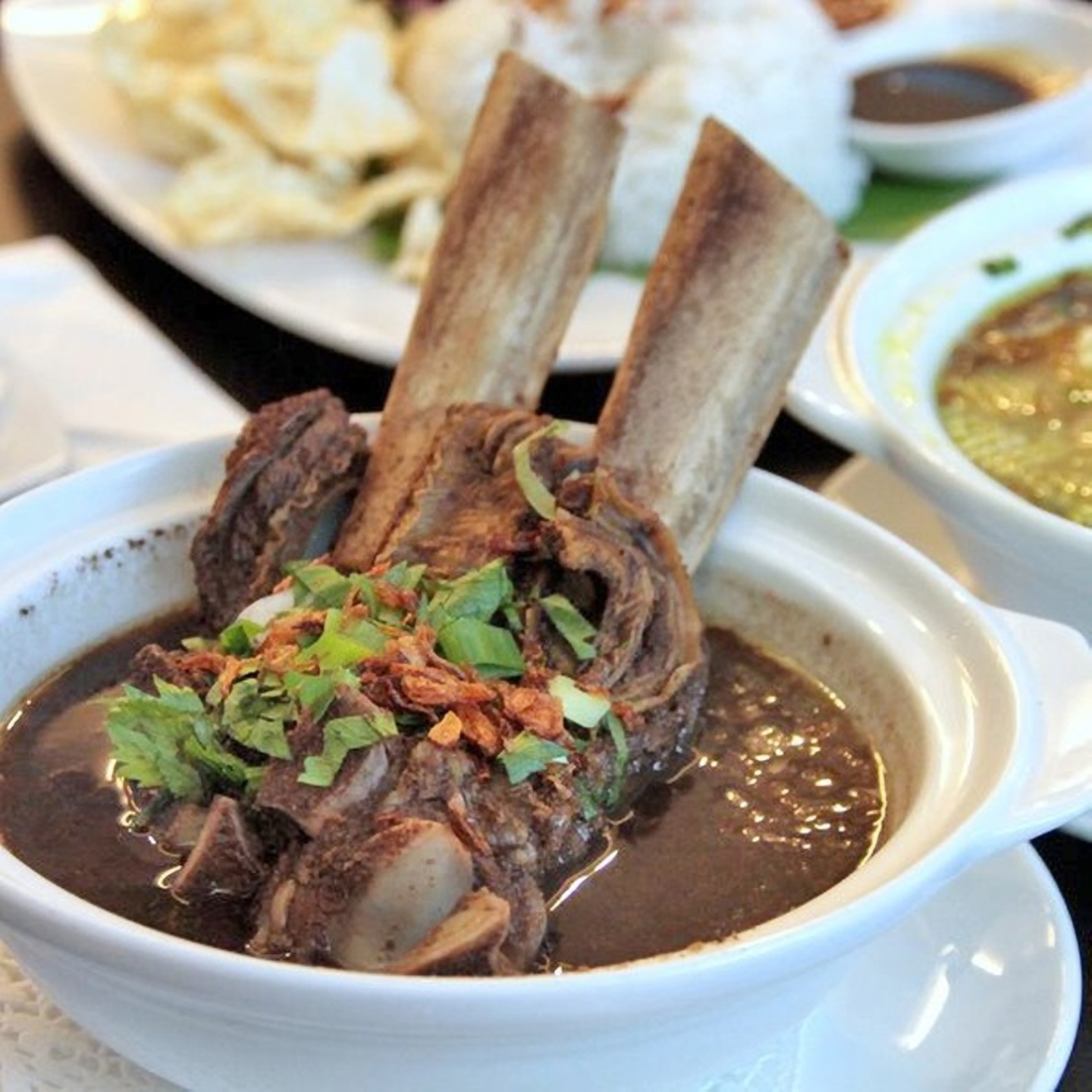 7 Restoran Khas Makassar di Jakarta 7 Restoran Khas Makassar di Jakarta