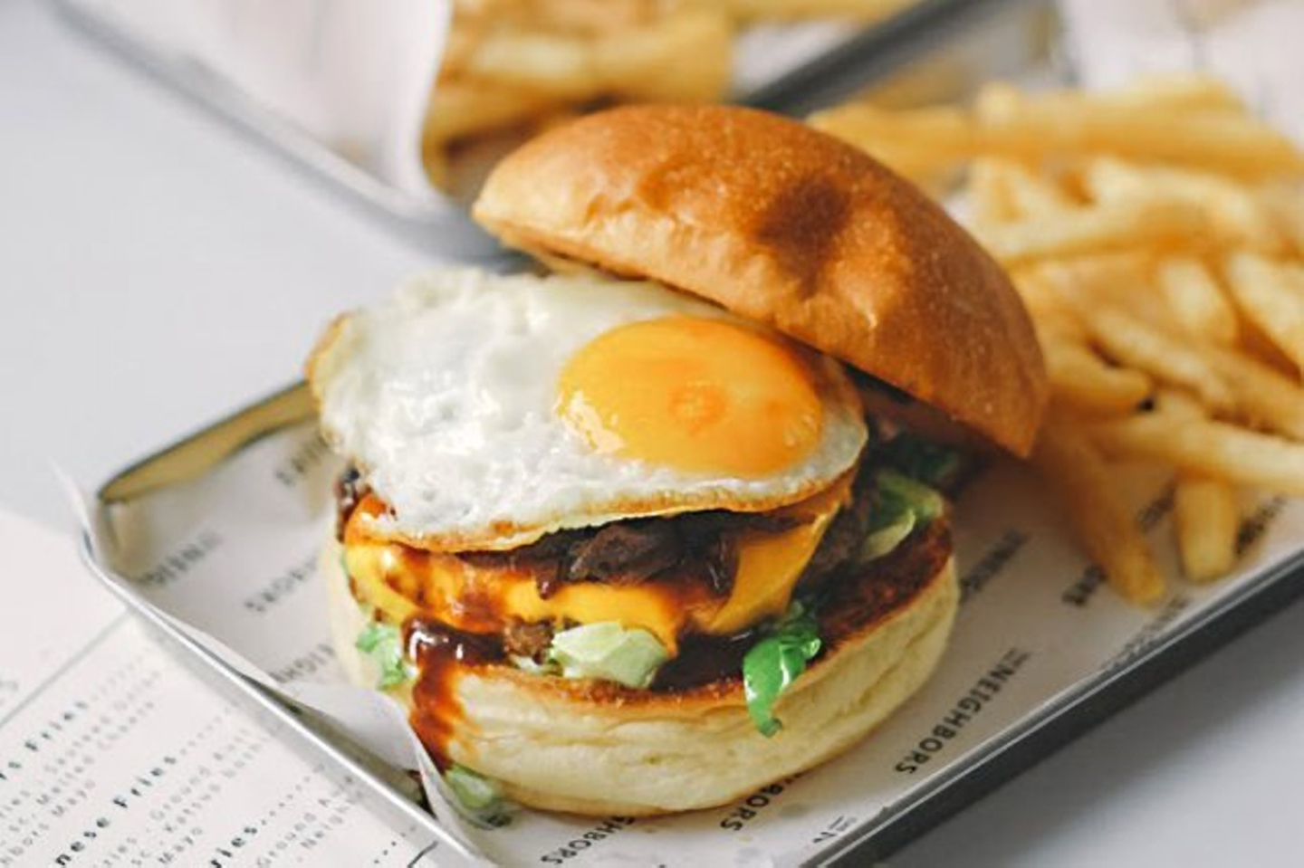 6 Burger Paling Istimewa di Surabaya