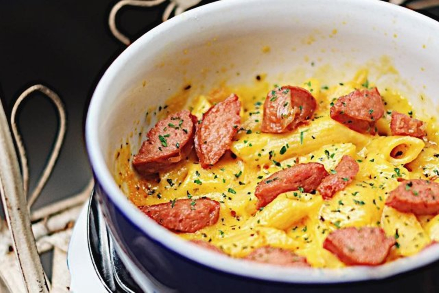 Mac & Cheese Dengan Lumeran Keju Paling Mantap di Surabaya