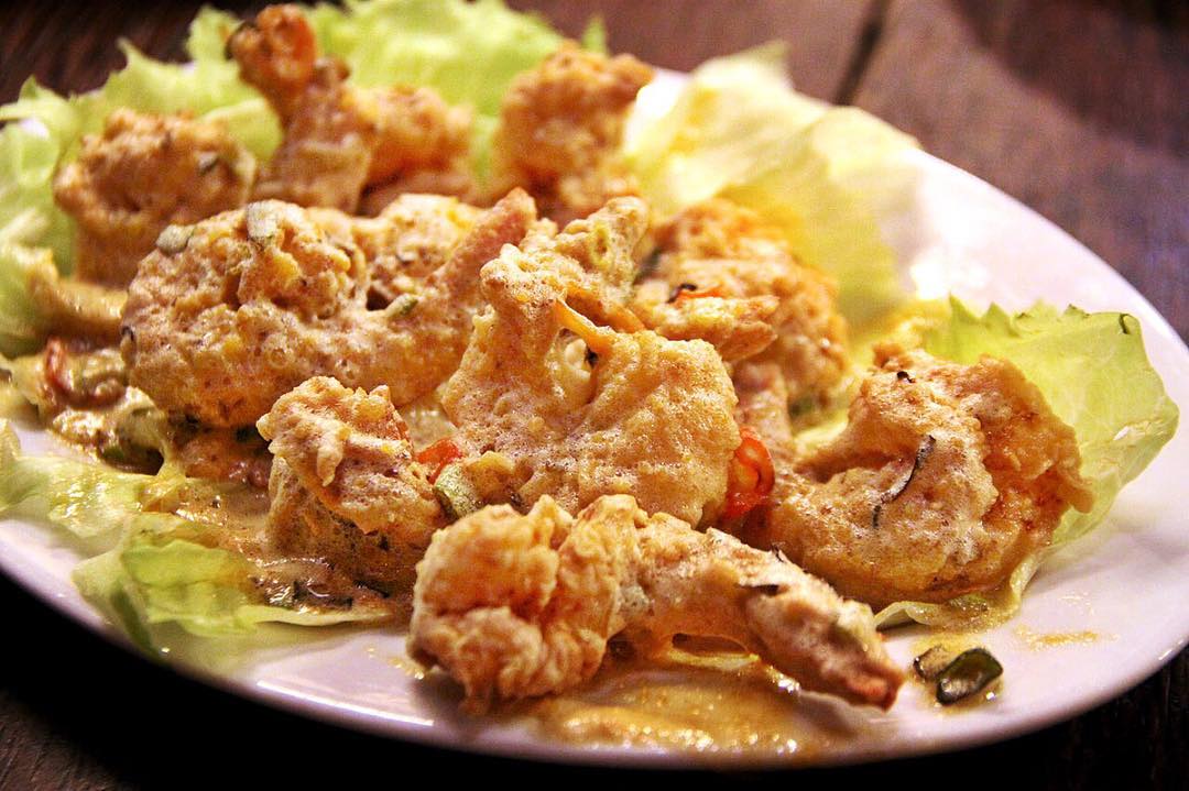 Bola Seafood Acui - Cengkareng | Order Go Food or Booking
