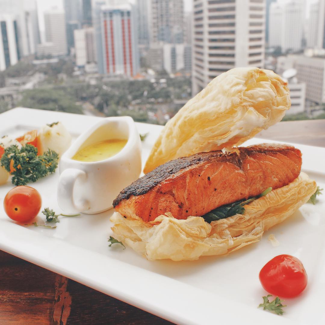 Skyloft Restaurant & Bar - Thamrin | Order Go Food or Booking