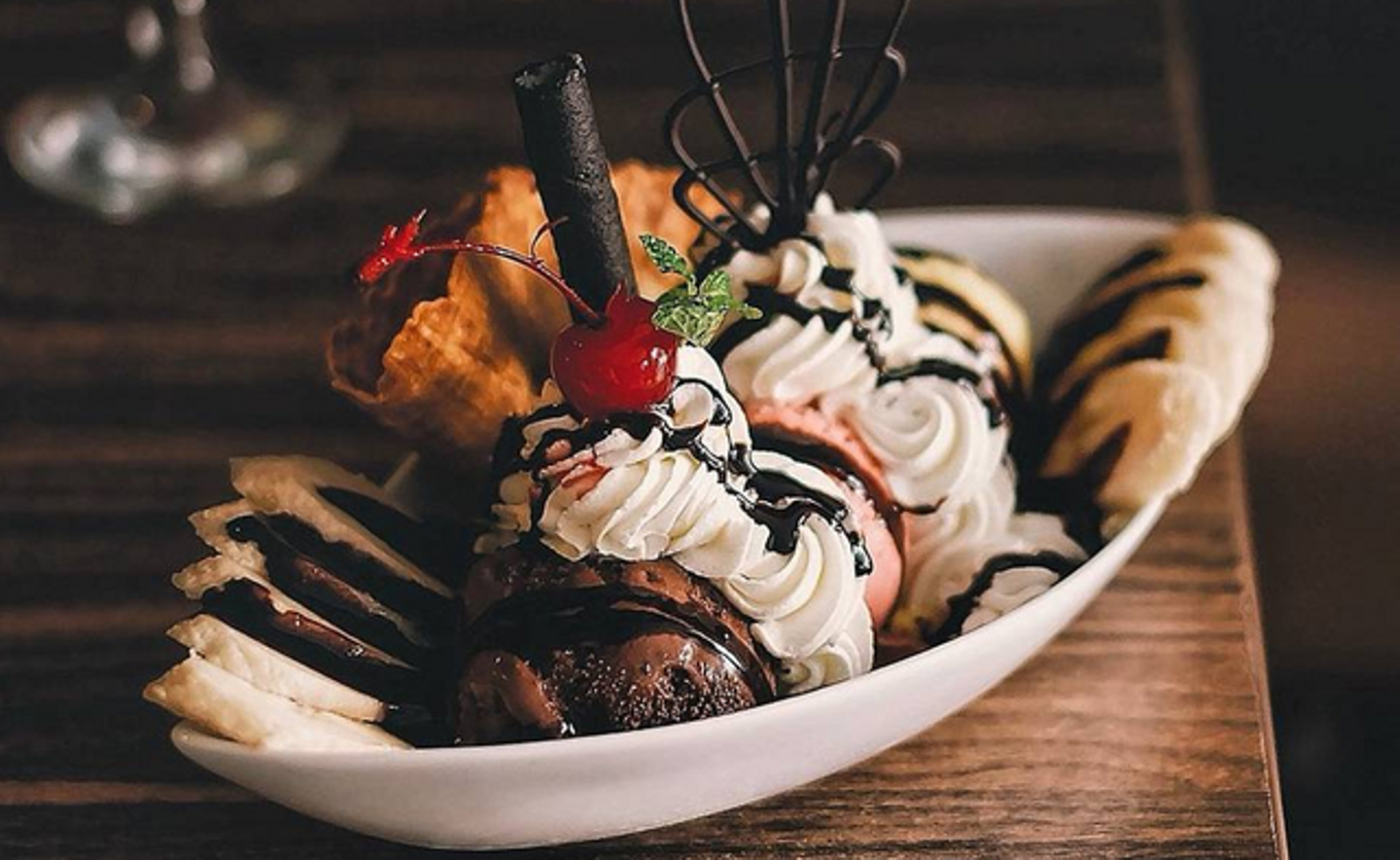 6 Spot Nongkrong Sambil Makan Enak Bareng Sahabat di Cikini