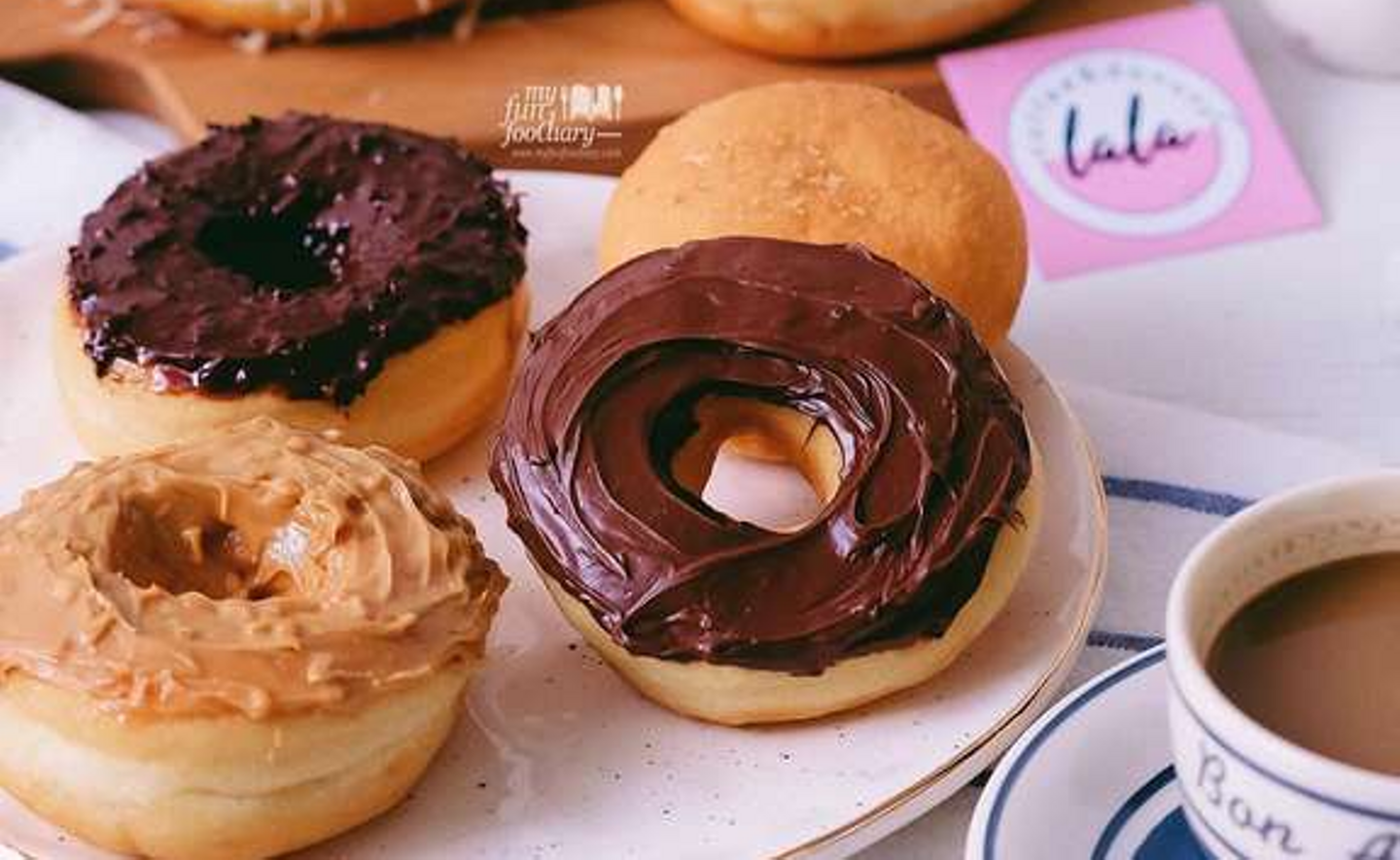 Lala Coffe & Donuts : Spot Pencinta Donat dengan Sajian Kopi Nikmat