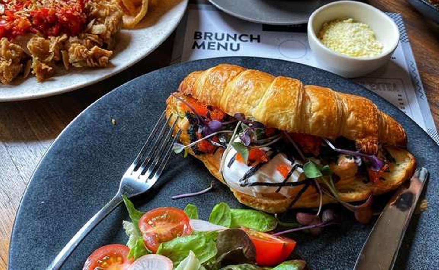 Burns Cafe and Eatery: Spot Brunch ala Australia yang Wajib Coba